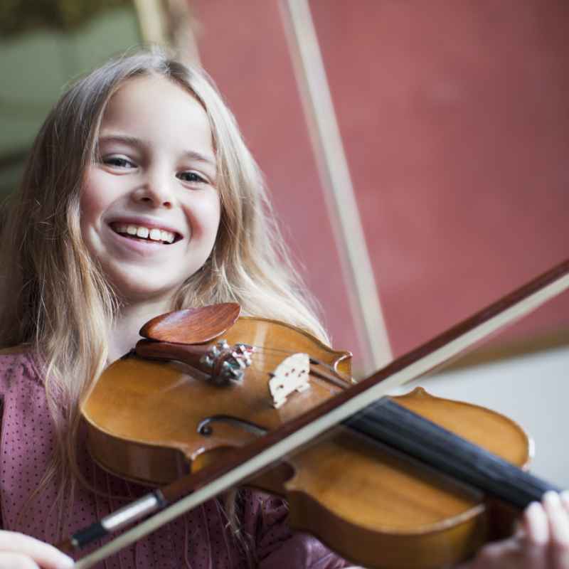 Violin Lesson Ideas for Kids Ages 6 to 8 | A Parent's Guide